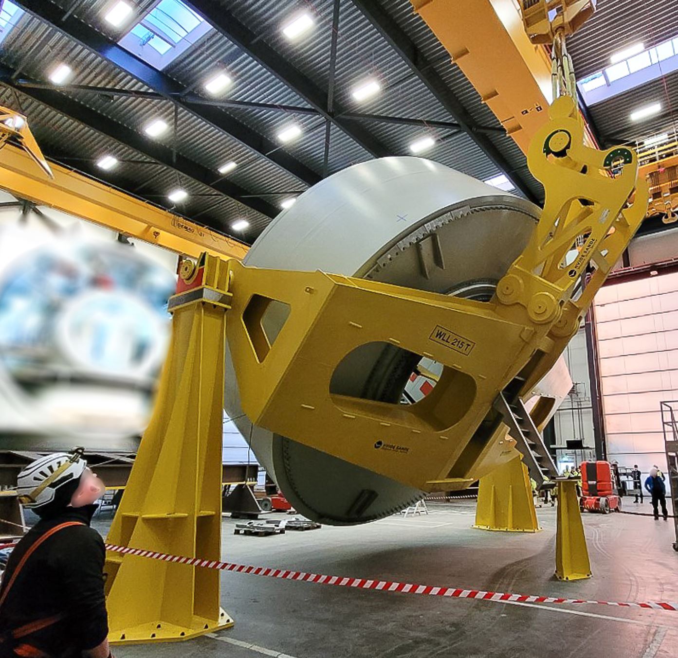 Up-ending tool for wind turbine generator - Seasight Solutions